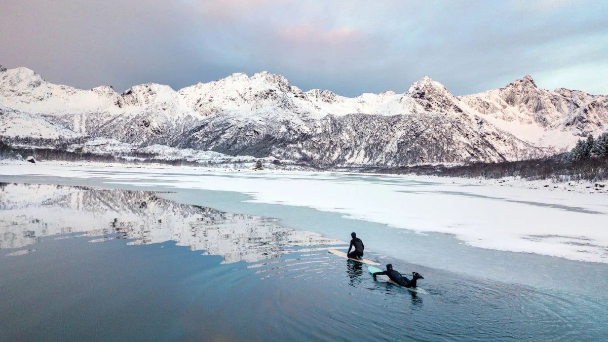 À la découverte du surf dans les fjords de Norvège : une aventure uniq ...